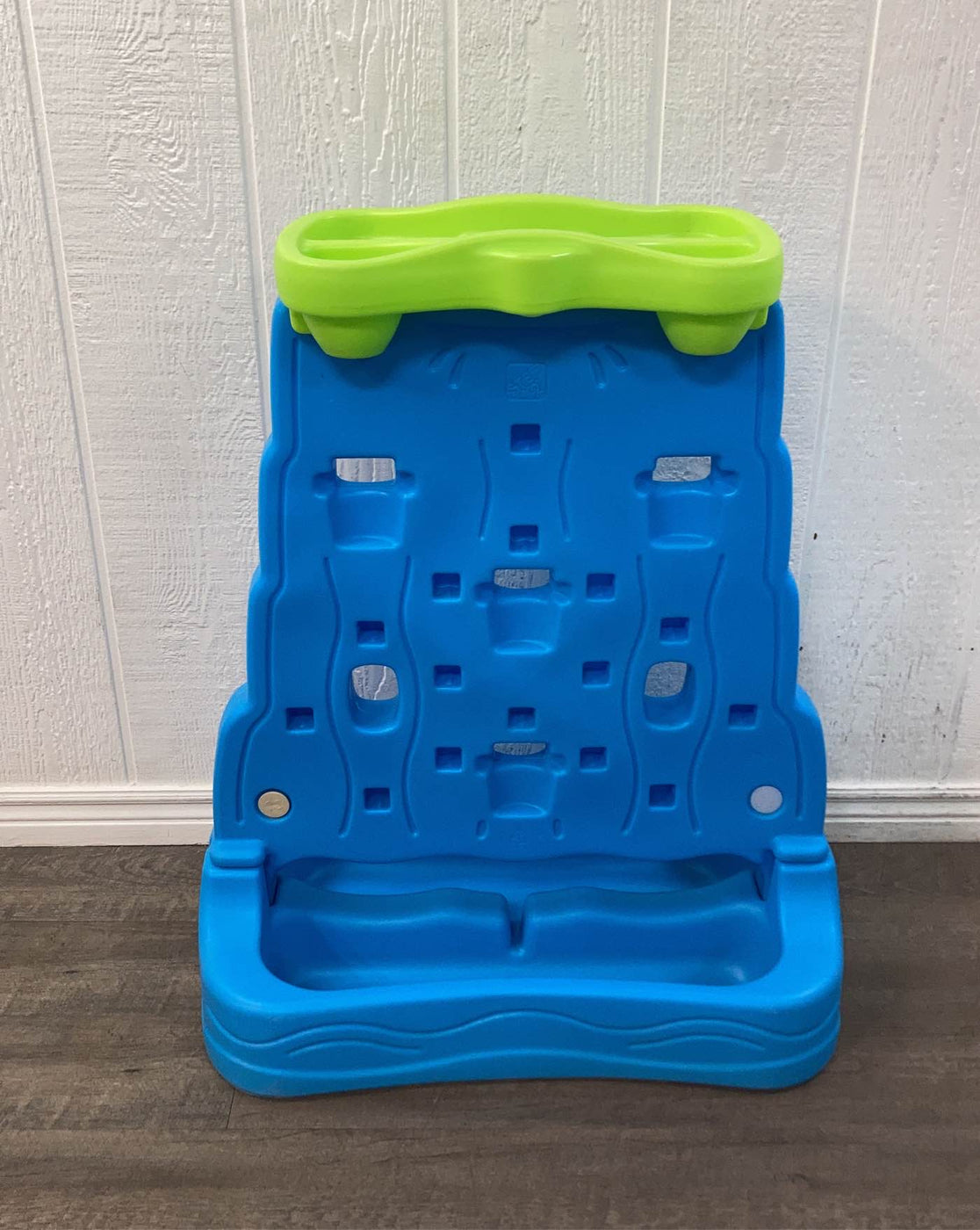 Step2 Waterfall Discovery Wall — GoodBuy Gear