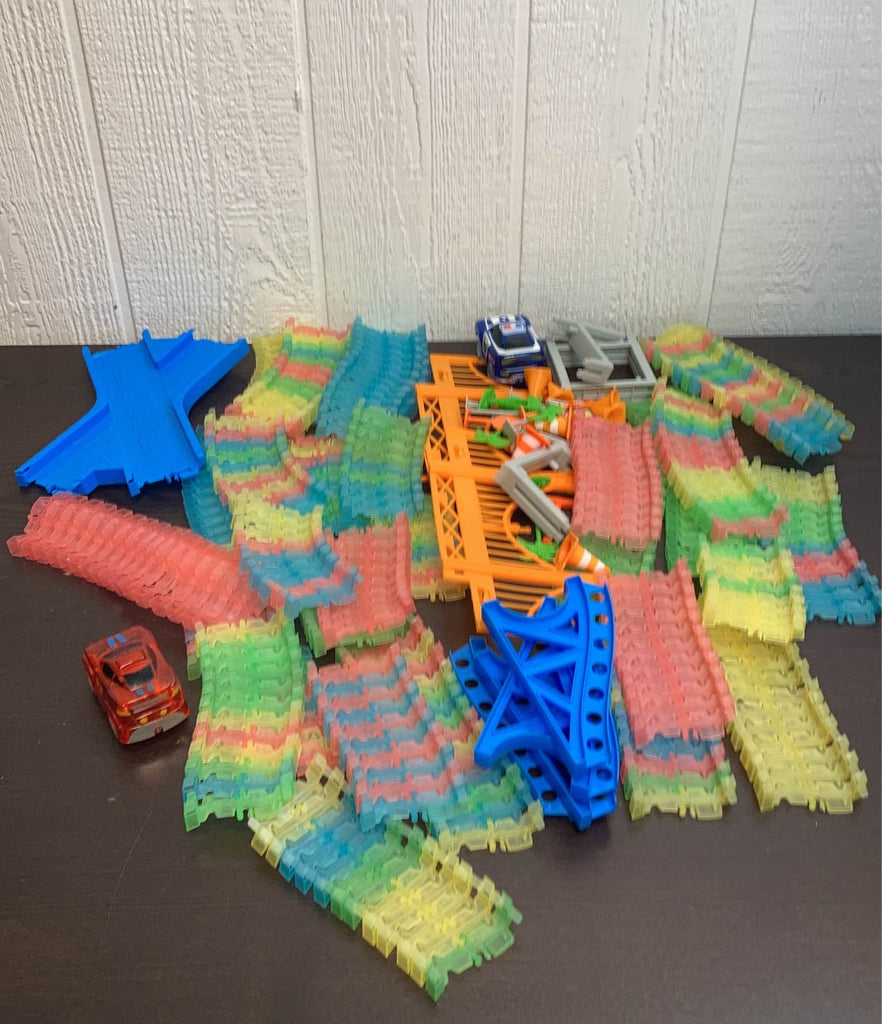 Ontel Magic Tracks RC Mega set