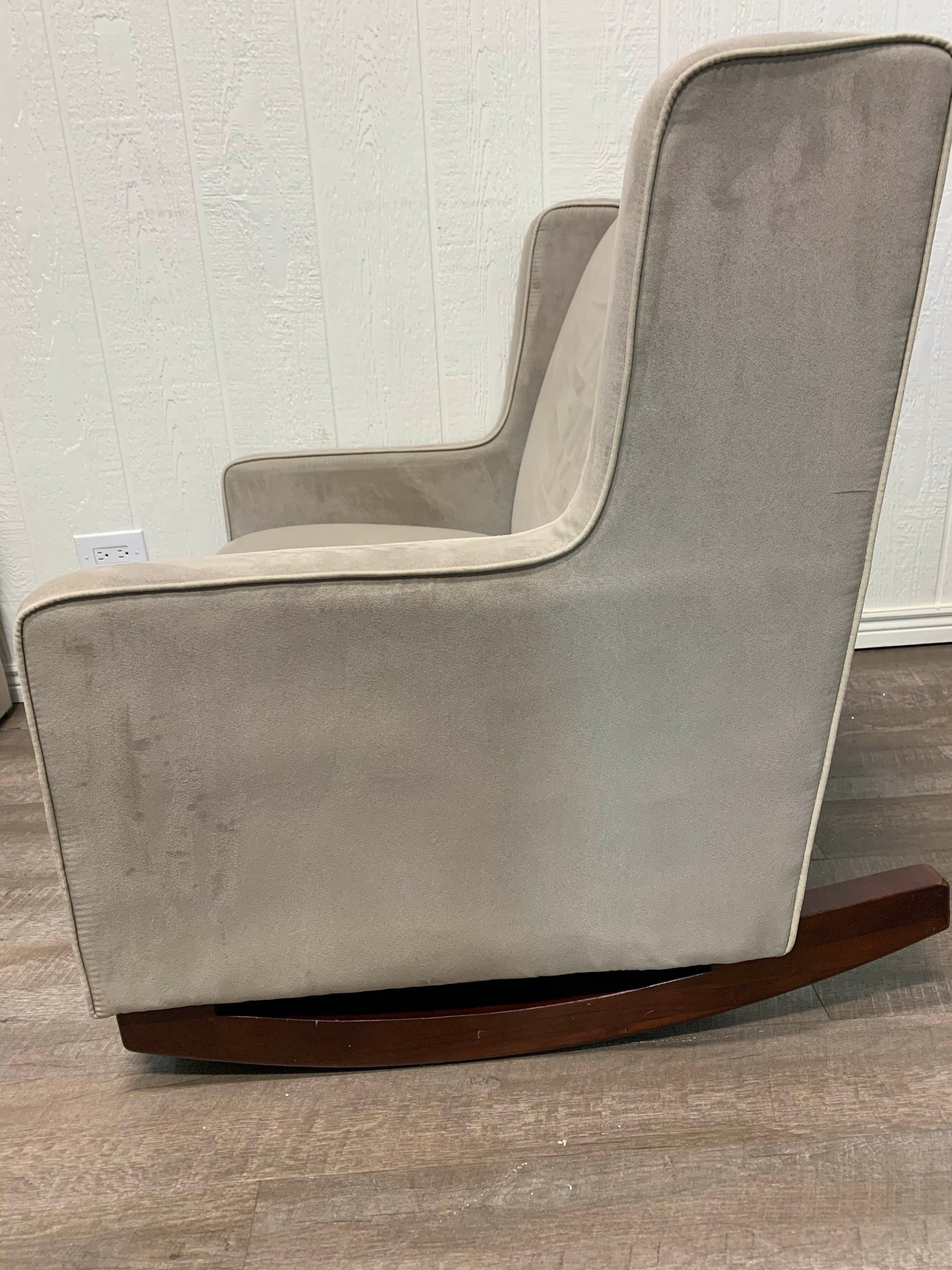 Ajoku Rocker — GoodBuy Gear