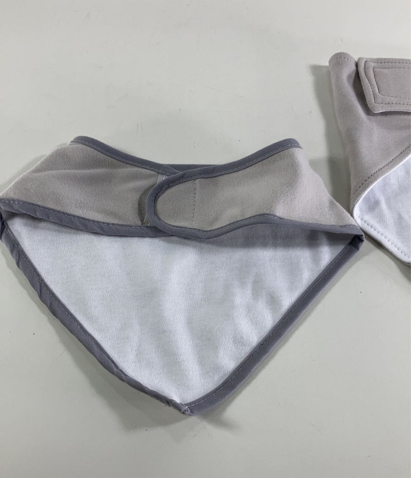 Pearhead Baby And Pet Bib Set