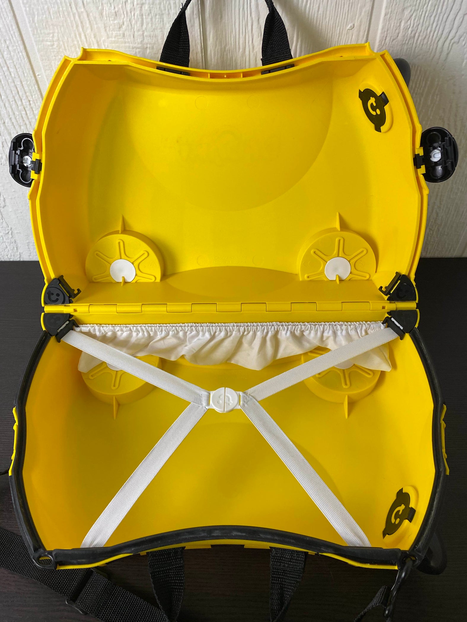 Melissa & Doug Trunki, Bernard the Bee — GoodBuy Gear