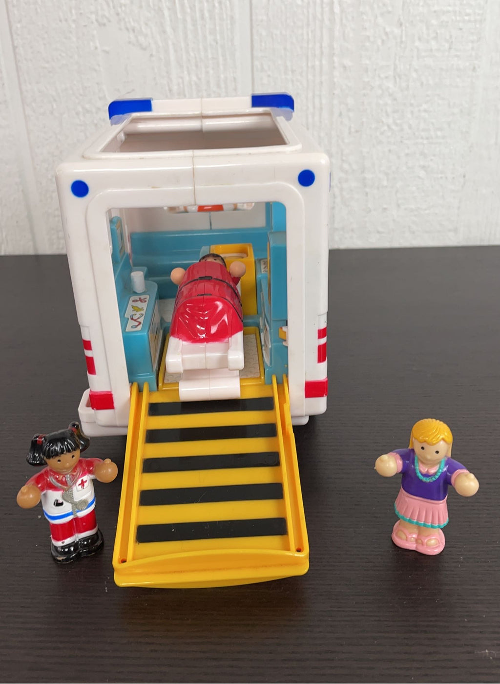 Wow Toys Robin's Medical Rescue — GoodBuy Gear