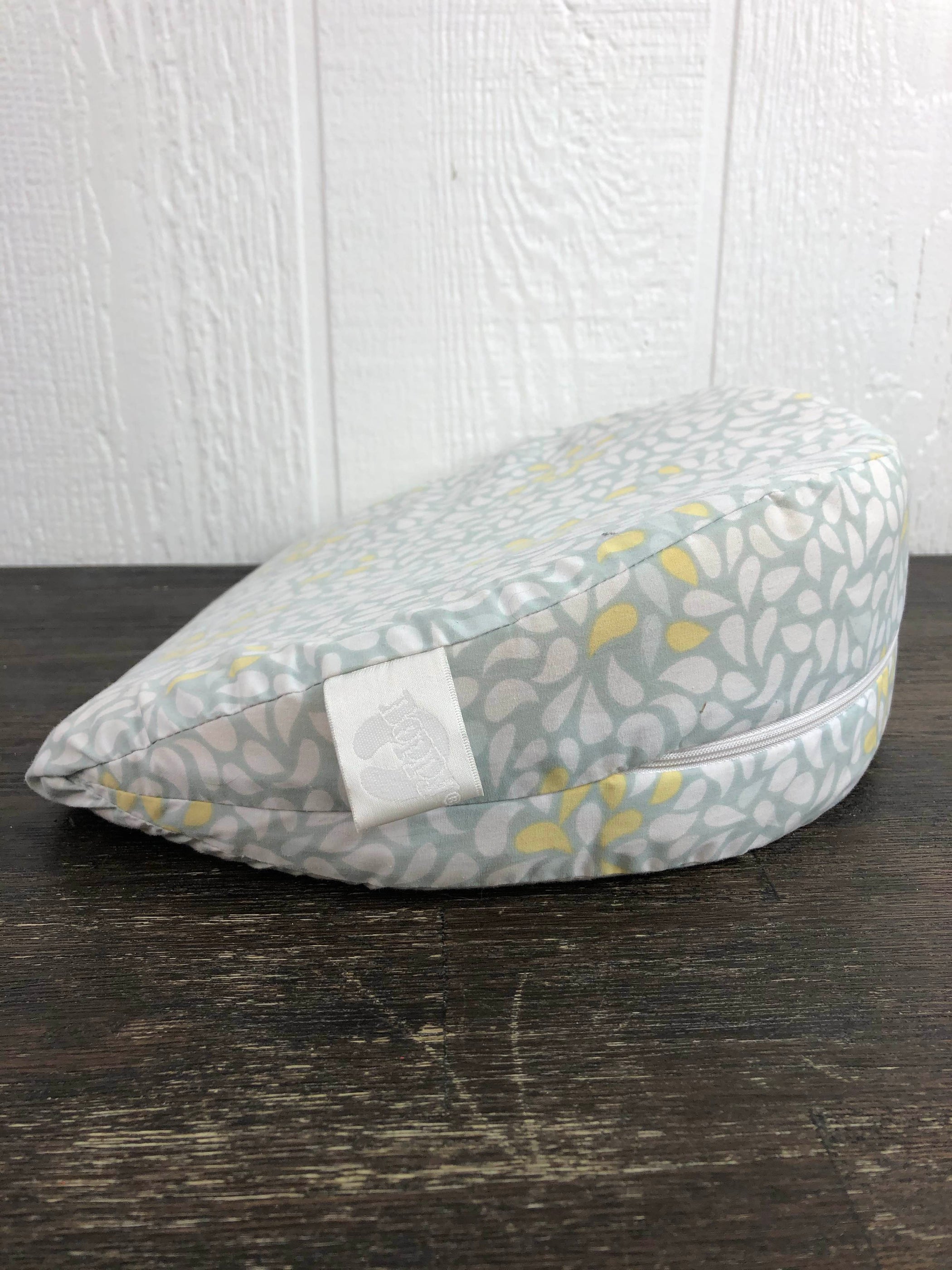 Boppy Pregnancy Wedge Pillow — GoodBuy Gear