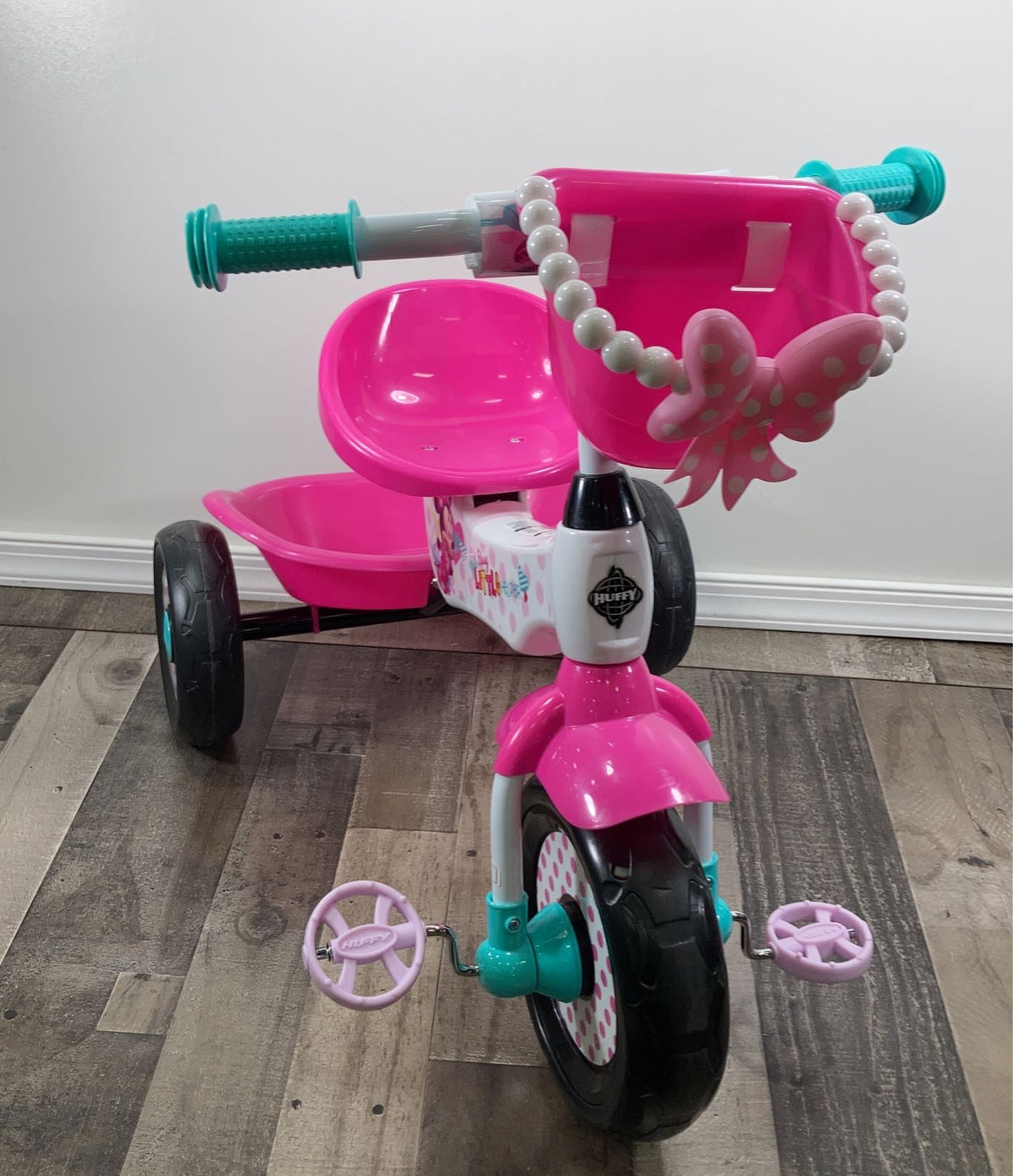 Huffy Disney Tricycle, Minnie Mouse — GoodBuy Gear
