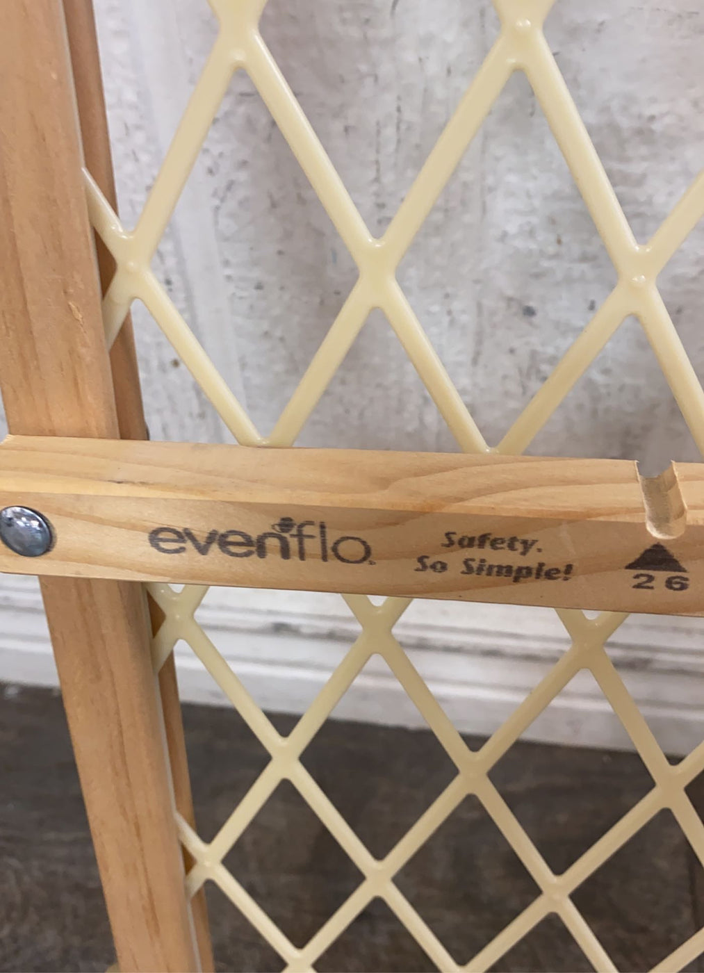 Evenflo Position & Lock Adjustable Wood Baby Gate, Natural Wood ...