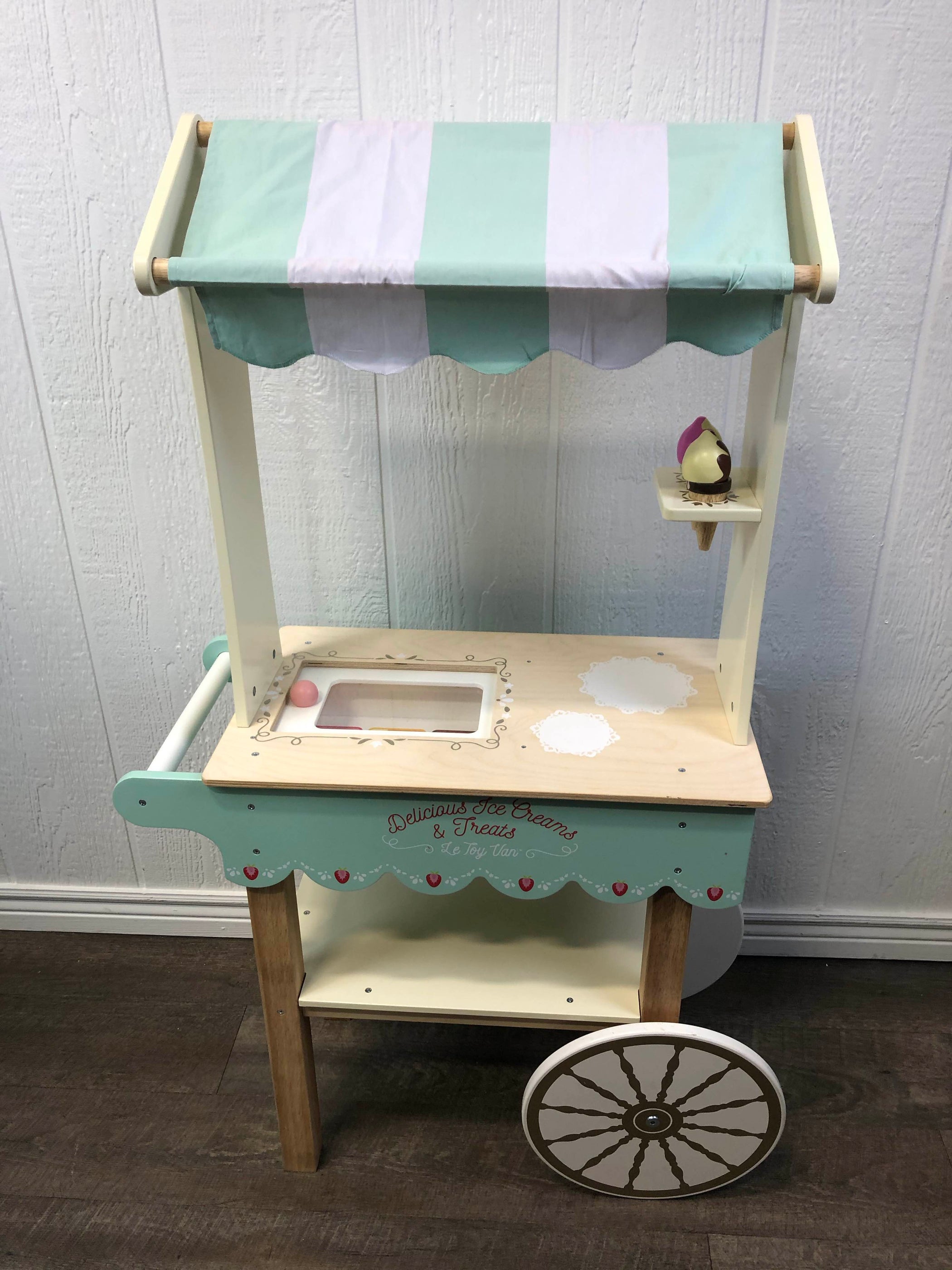 Le Toy Van Ice Cream Trolley Toy Set — GoodBuy Gear