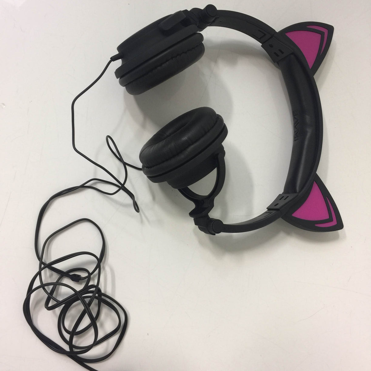 Jamsonic Light Up Cat Ear Headphones — GoodBuy Gear