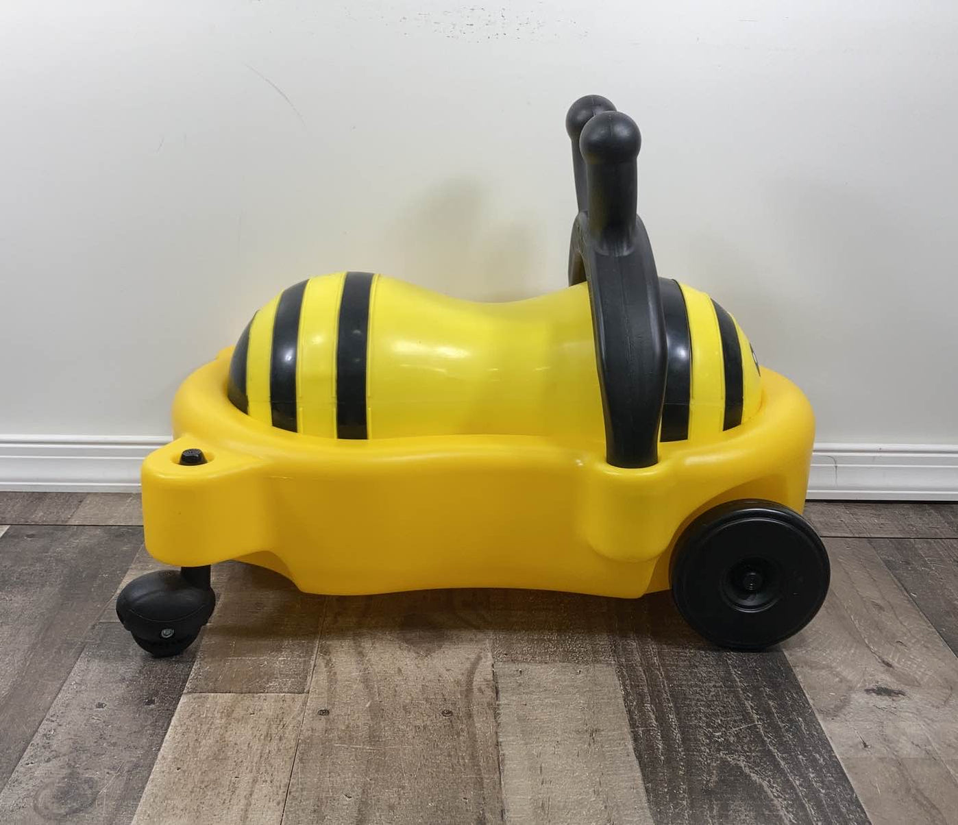Step2 Bouncy Bumblebee Buggy — GoodBuy Gear