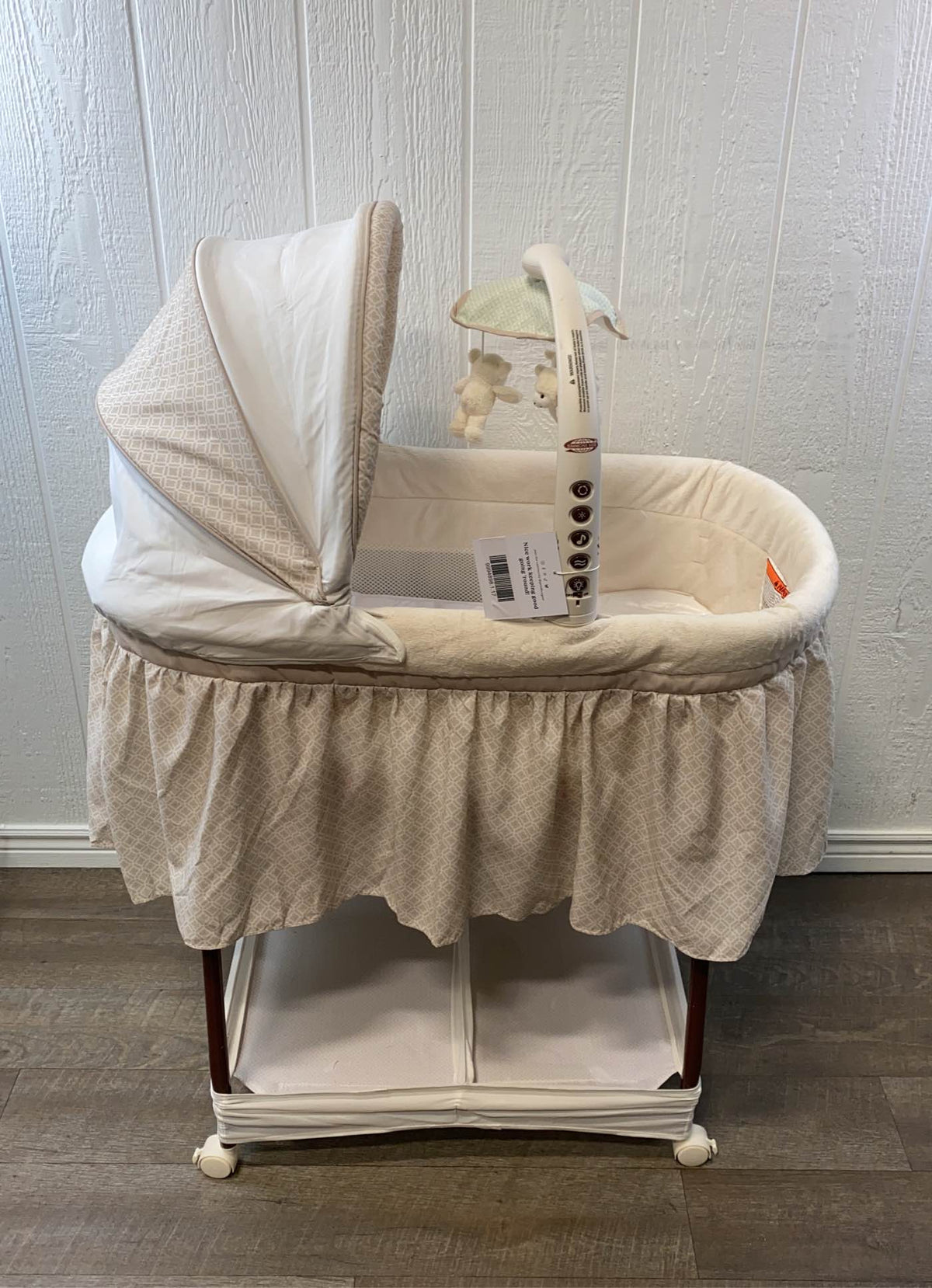 Simmons Kids Deluxe Gliding Bassinet — GoodBuy Gear