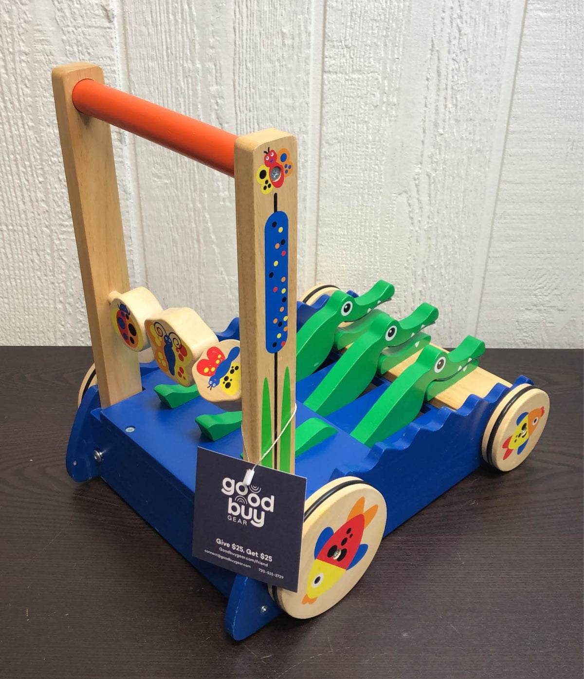 Melissa & Doug Chomp and Clack Alligator Push Toy — GoodBuy Gear