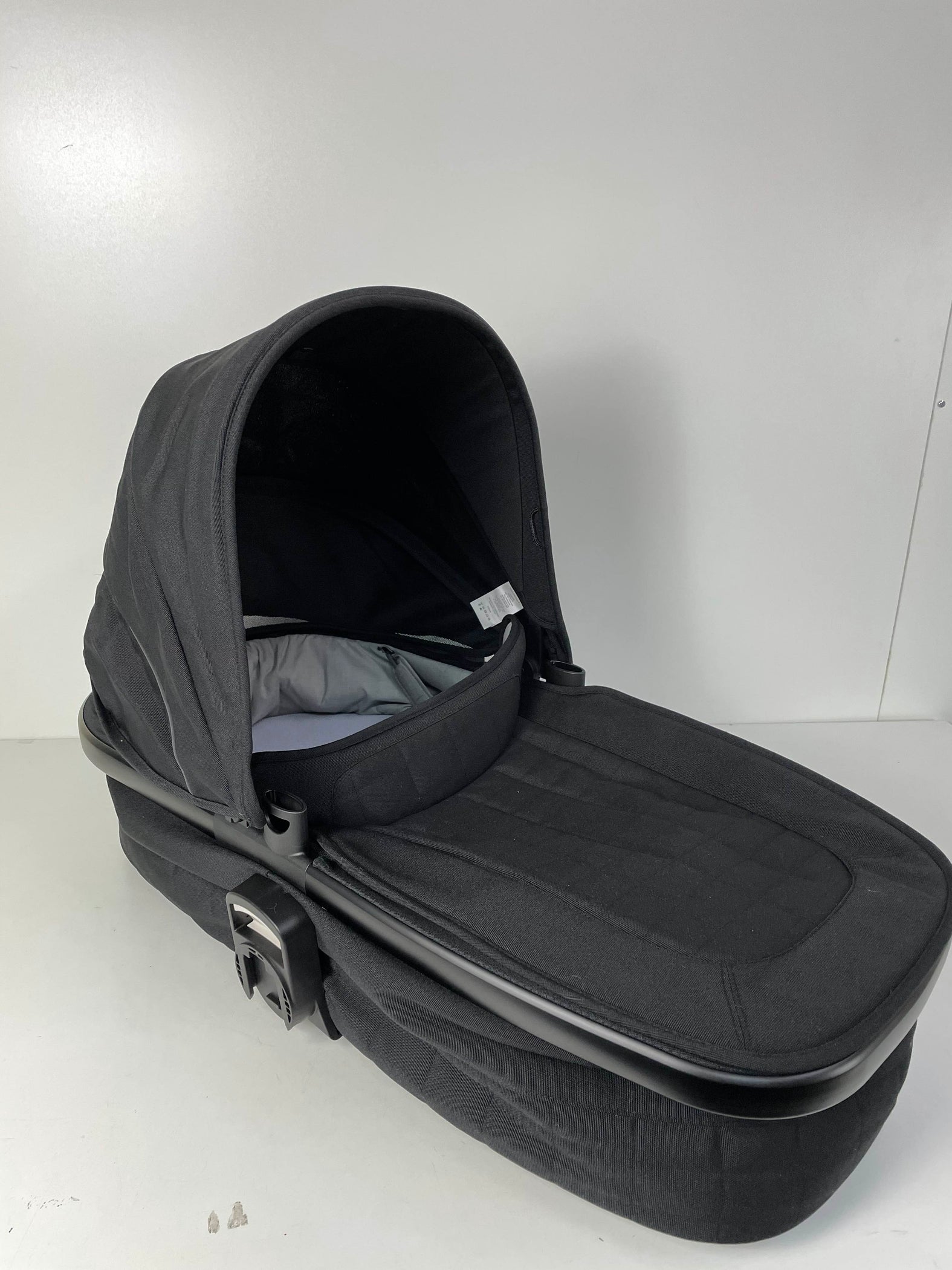 Joolz Hub Bassinet, Nero — GoodBuy Gear