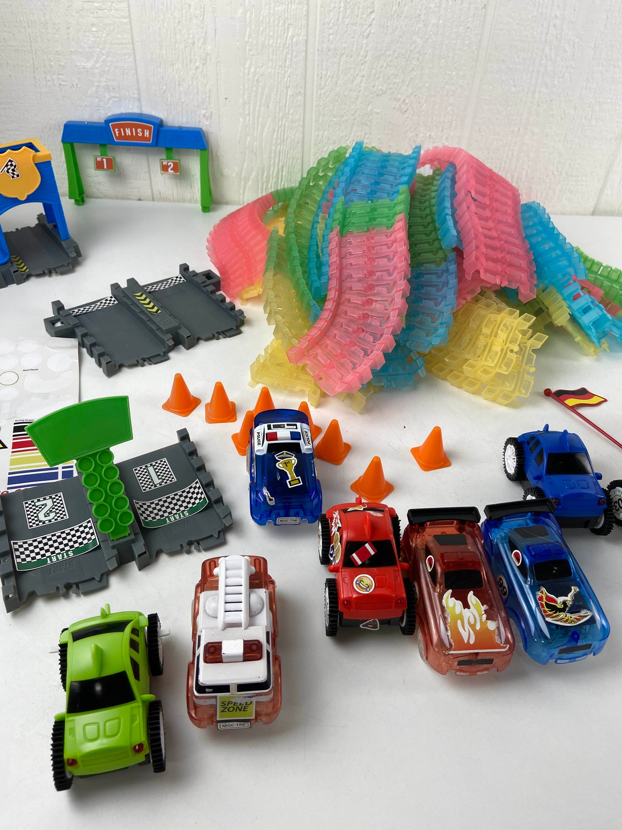 Ontel Magic Tracks RC Mega set — GoodBuy Gear