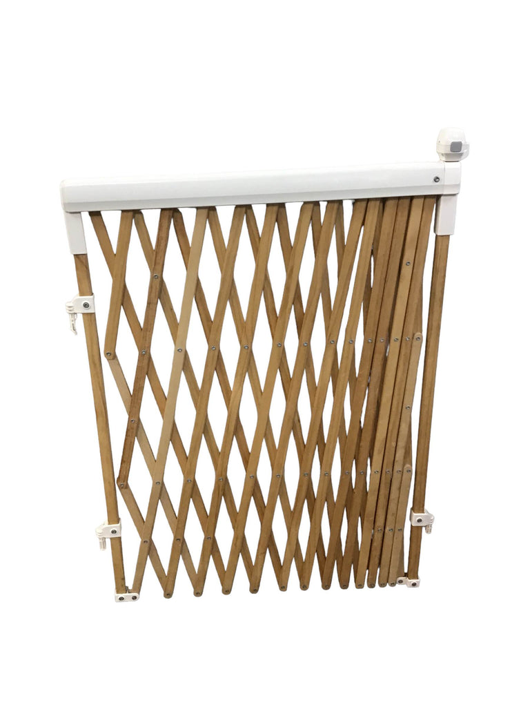 Munchkin Extra Wide Expanding Wood Gate