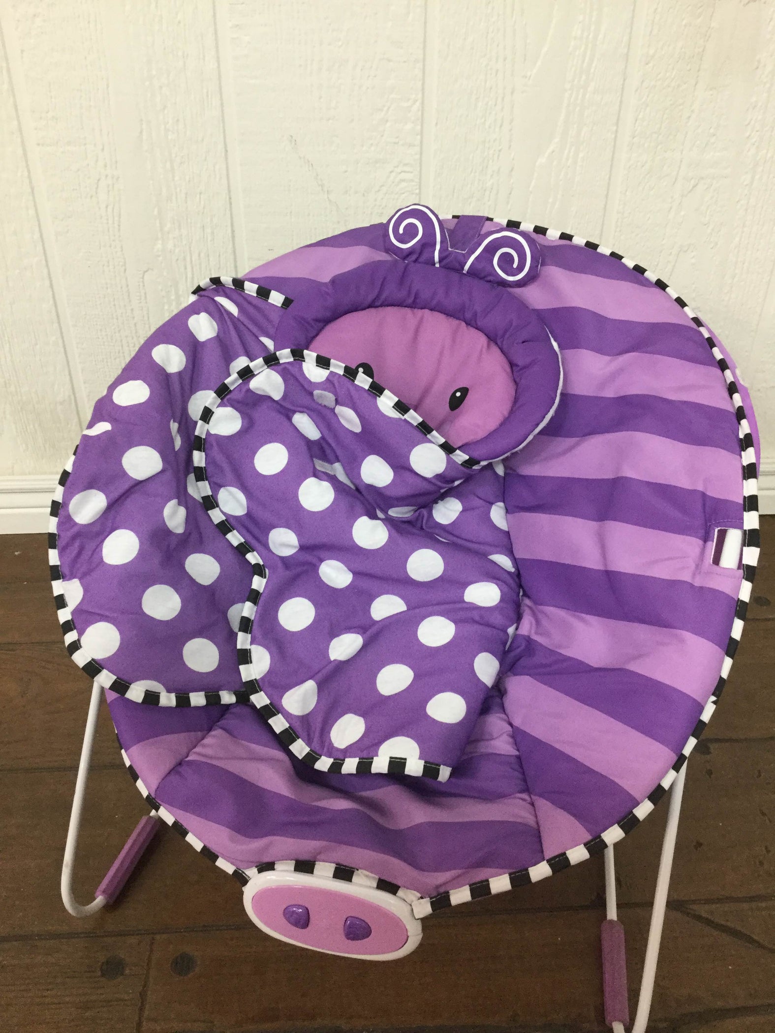 Sassy Cuddle Bug Bouncer — GoodBuy Gear