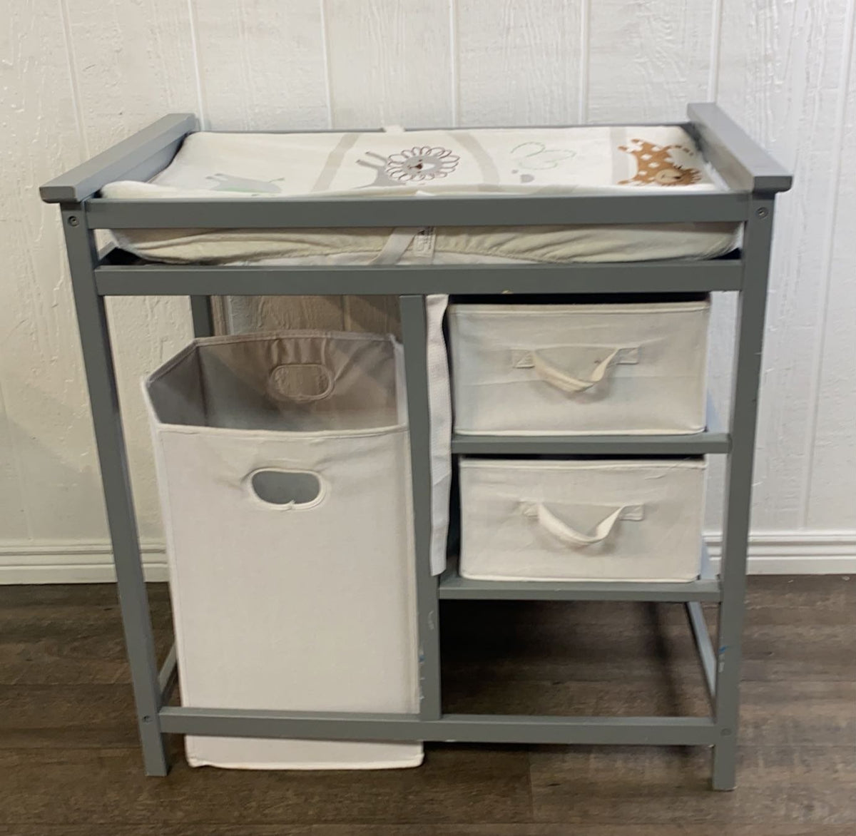 Badger Basket Modern Changing Table, With Changing Pad — GoodBuy Gear