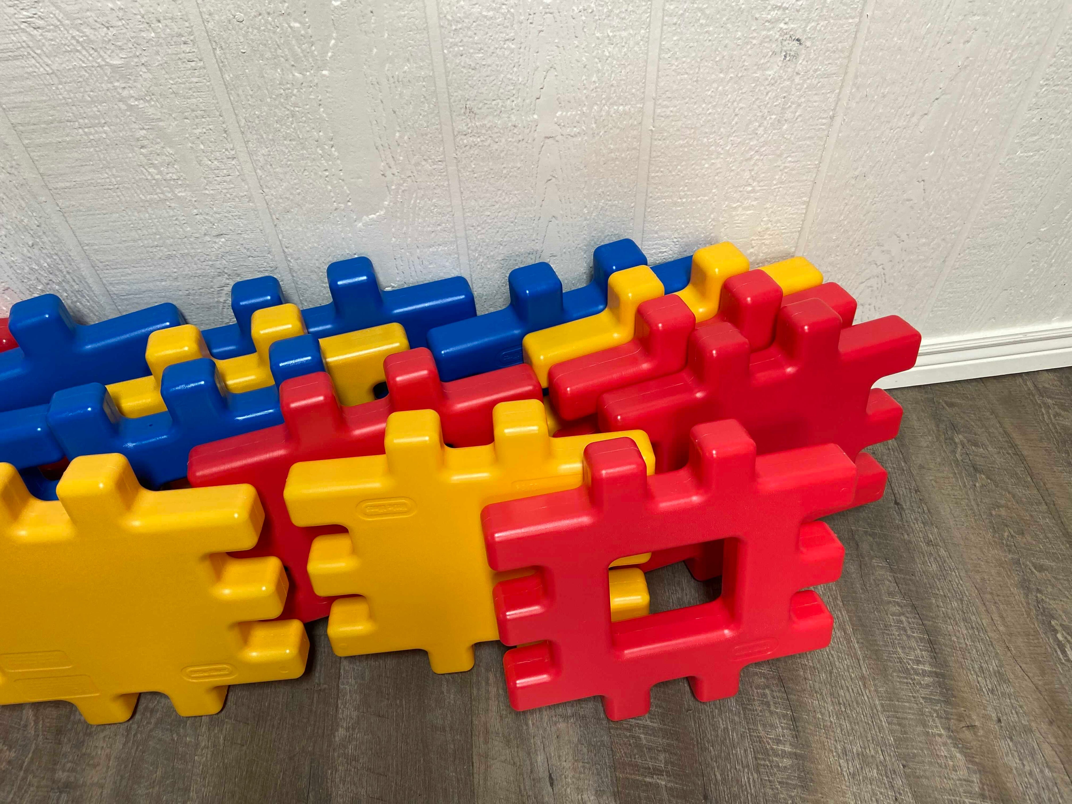 Little Tikes Big Waffle Block Set, 18 Pieces — GoodBuy Gear