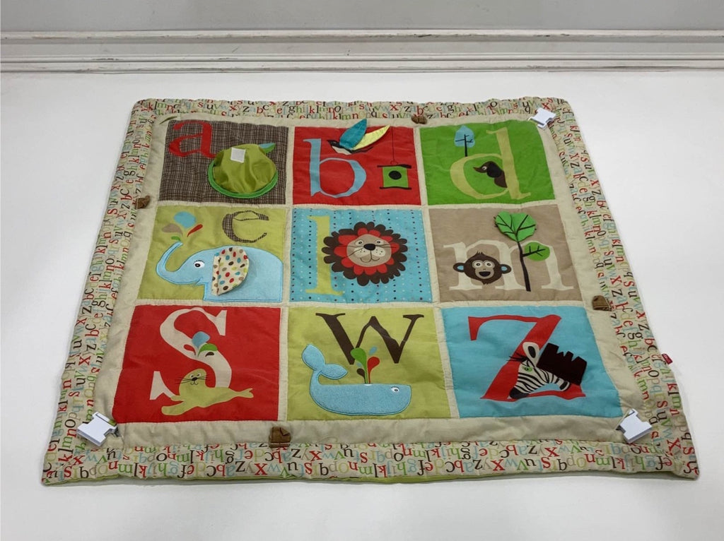 Skip Hop Alphabet Zoo Mega Activity Playmat