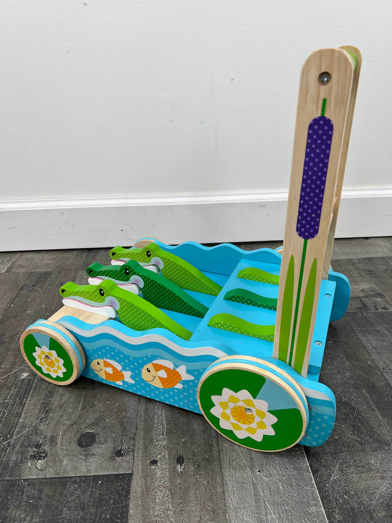 Melissa & Doug Chomp and Clack Alligator Push Toy