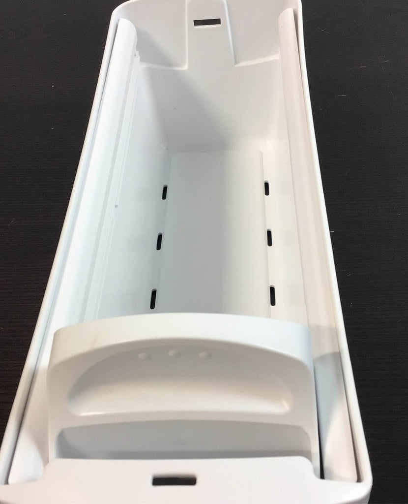 The First Years Breast Milk Storage Organizer