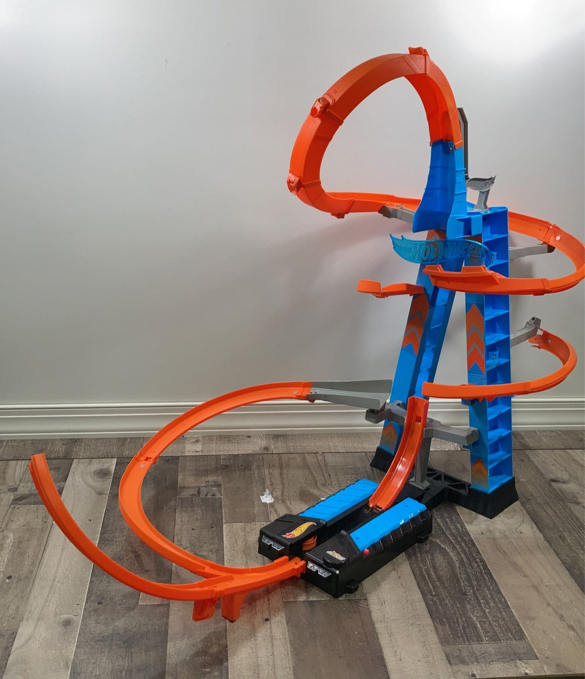 Hot Wheels Action Sky Crash Tower — GoodBuy Gear
