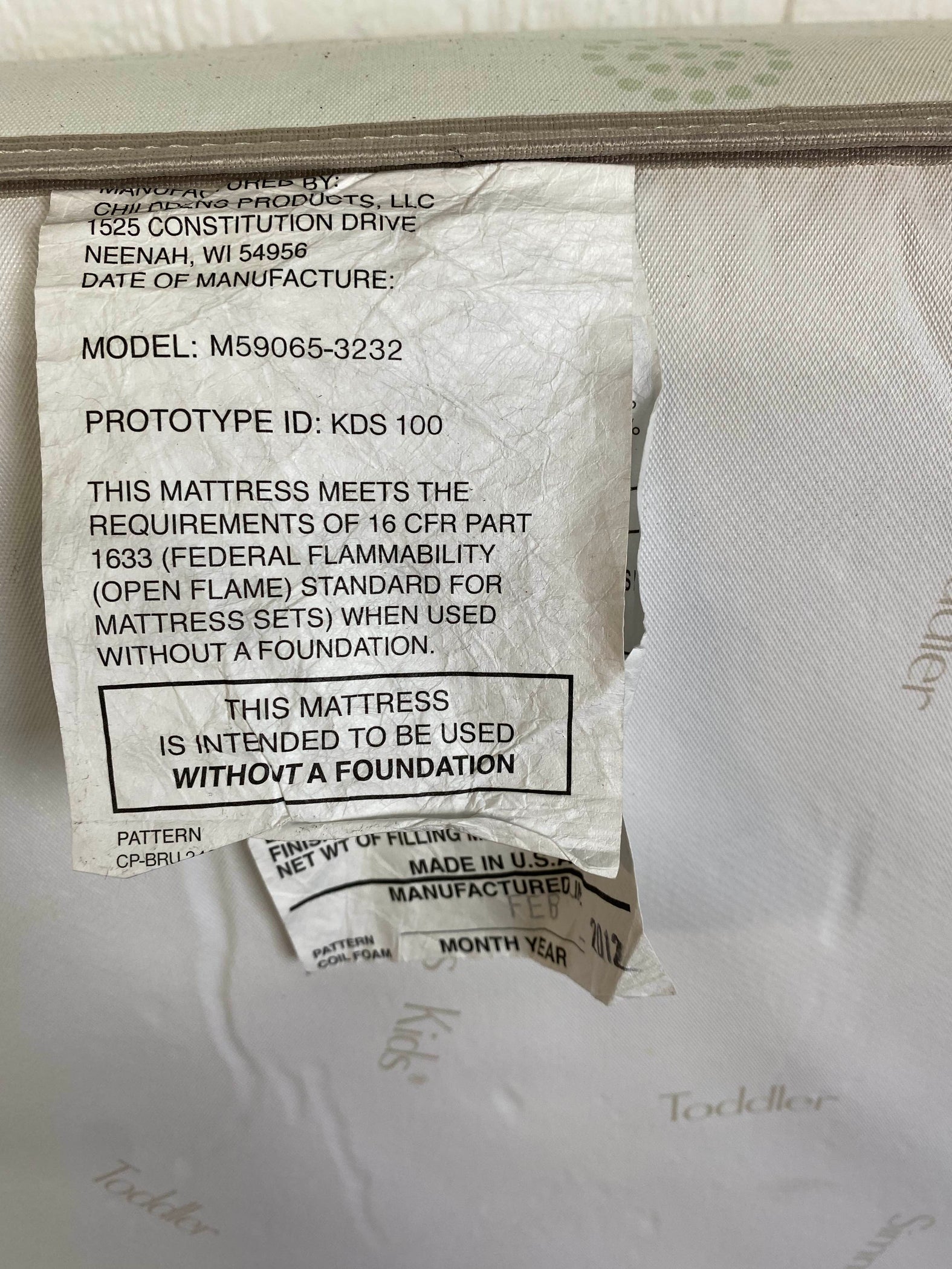 Baby Cache Bliss Essentials Curved Top Crib With Mattress — GoodBuy Gear