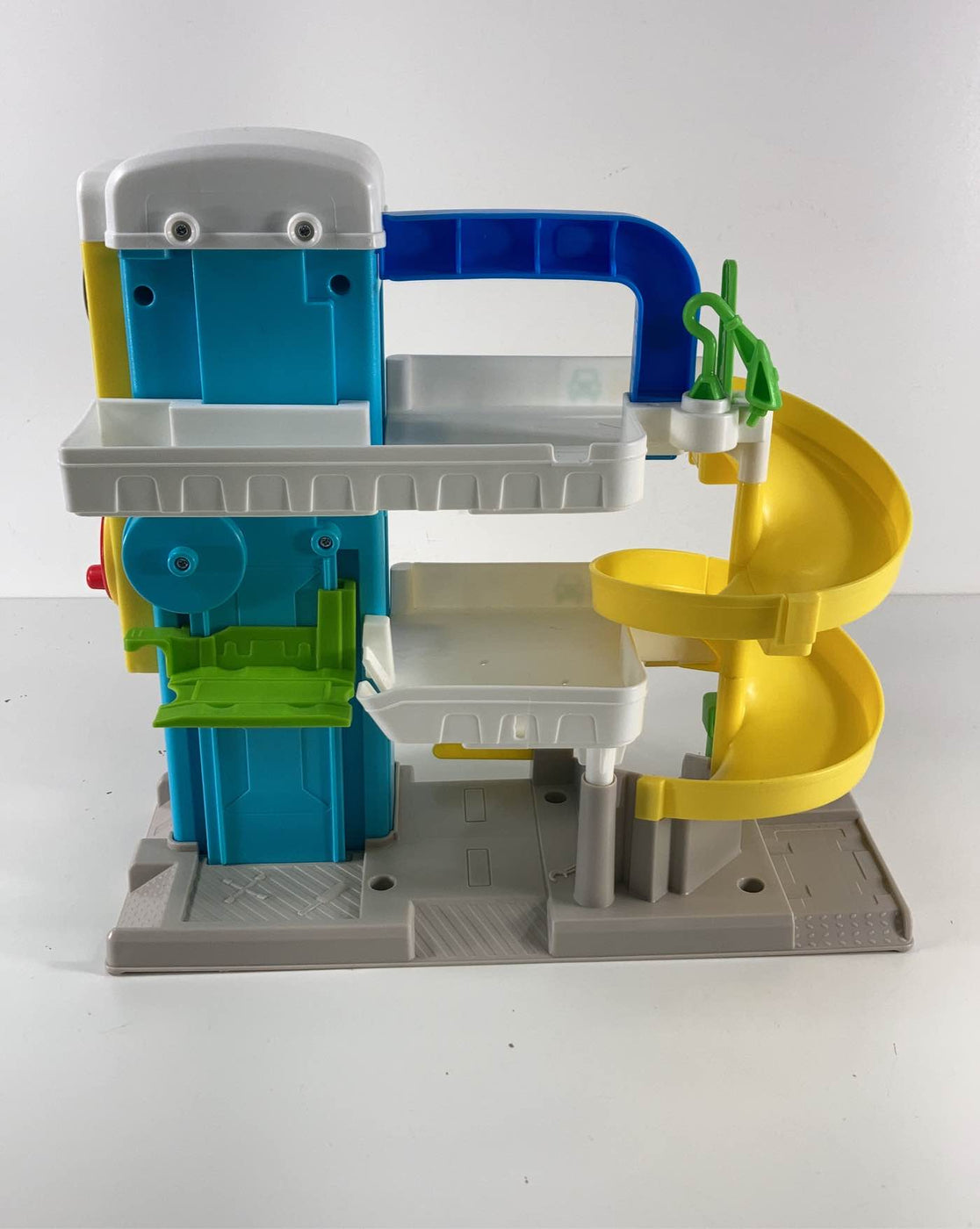 Fisher Price Little People Helpful Neighbors Wheelie Garage — GoodBuy Gear