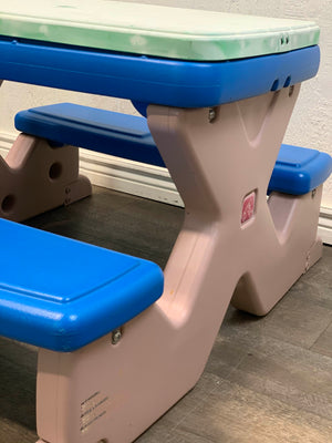 Step2 Picnic Play Table
