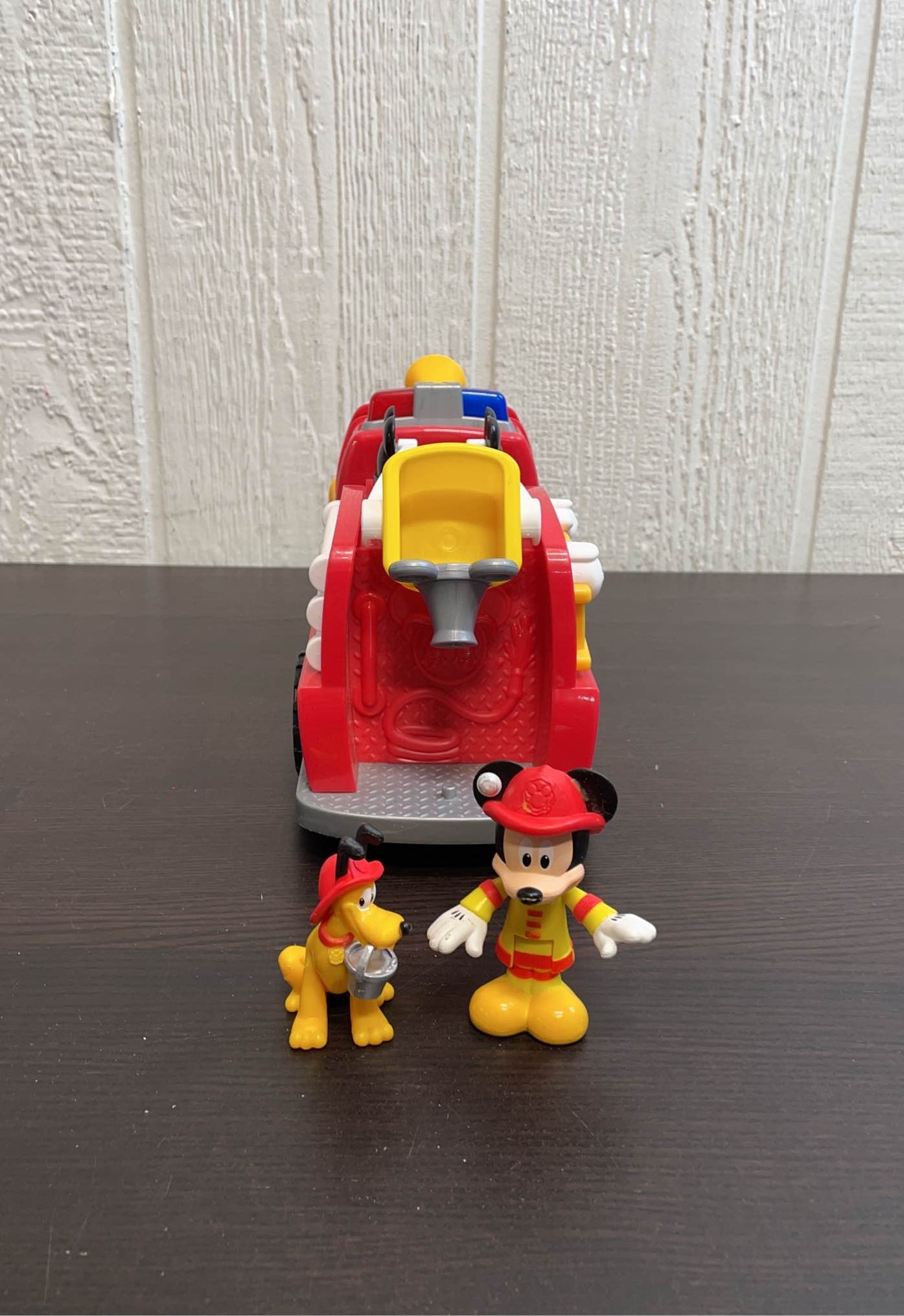 Disney Junior Mickey Mouse Fire Truck — GoodBuy Gear