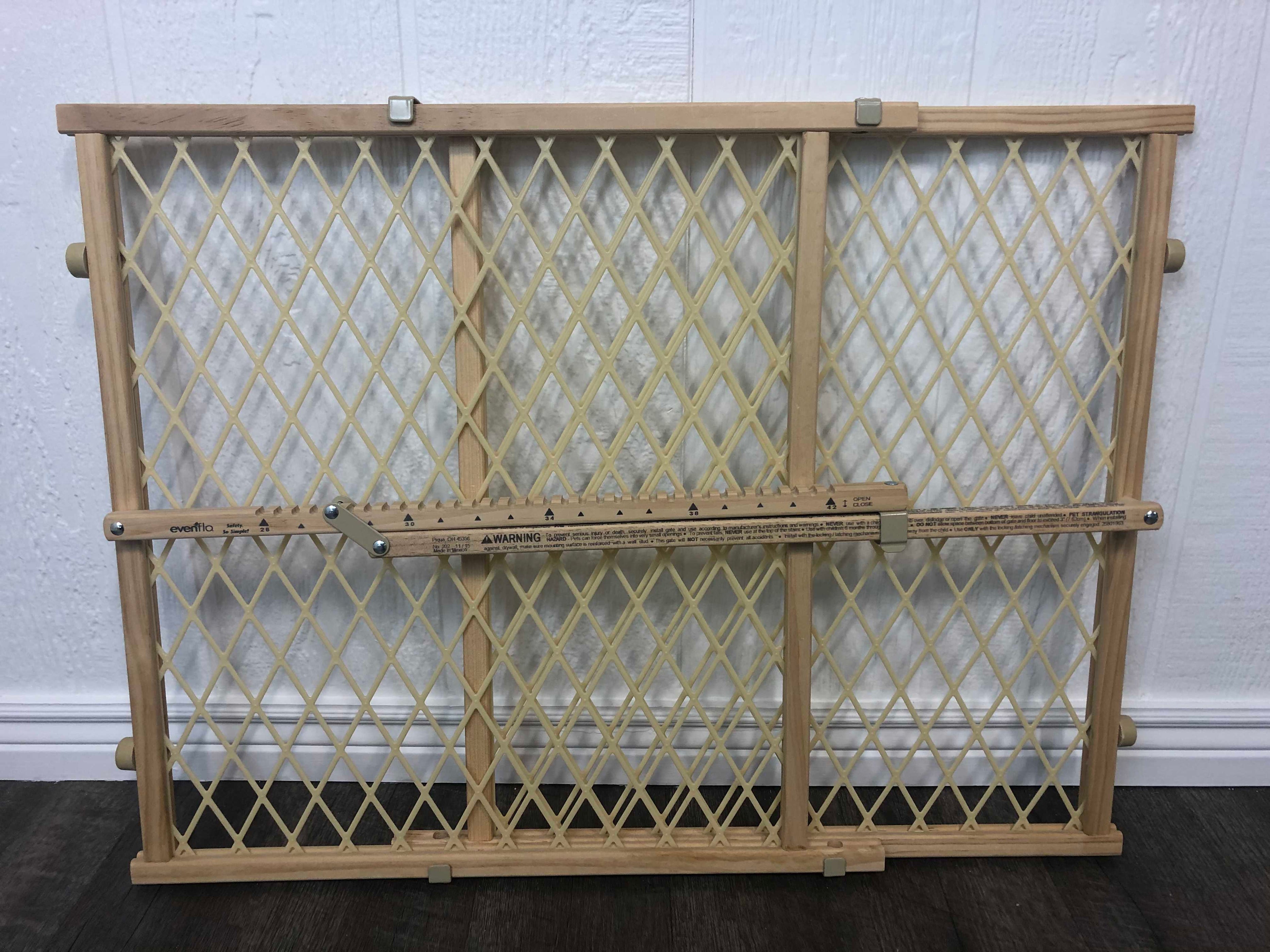 Evenflo Position & Lock Classic Pressure Mount Gate, 26"-42" — GoodBuy Gear