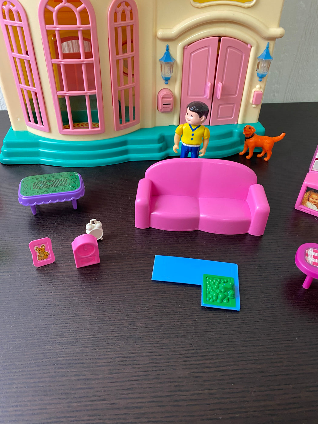 Velocity Toys My Sweet Happy Family Dollhouse Playset — GoodBuy Gear
